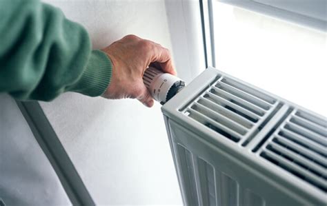 В Україні у звязку з різким потеплінням вже починають відключати опалення Читайте на Ukr Net