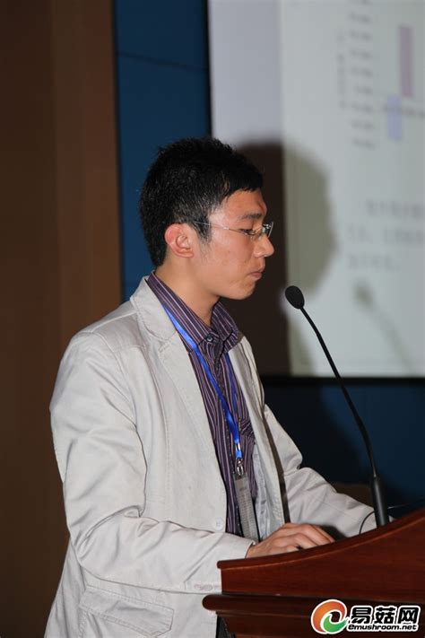 张振宇教授 非诚勿扰振宇 振宇博士 大山谷图库