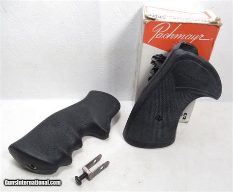 17 PAIR Of PACHMAYR GRIPS For COLT And S W PISTOLS REVOLVERS From COLLECTING TEXAS