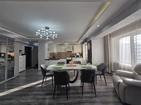 Уянгатөгс БГД 4 р хороолол Очир хотхонд 4 өрөө байр худалдана үнэ 3 5 сая 138мкв 12 5