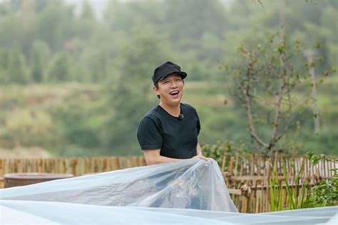 黄渤于和伟王迅上演“蘑菇屋版”《一出好戏》 《向往的生活》首迎“看不见的客人” 资讯 光线易视