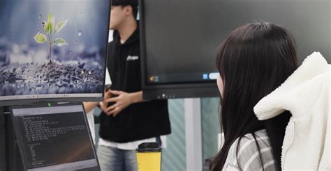 게임 회사들의 언리얼엔진 전환 이유와 신입들에게 미치는 영향은