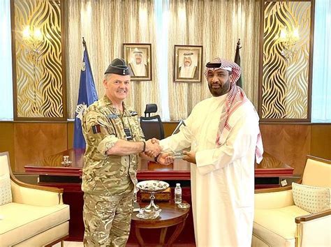 رئيس المركز الوطني للأمن السيبراني يبحث مع مستشار وزير الدفاع