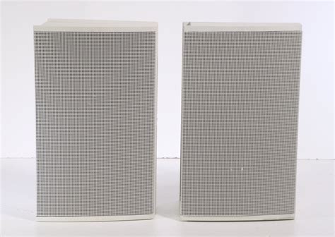 Boston Acoustics Vrs Diffuse Field Surround Speaker System Pair White