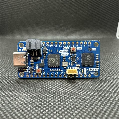 บอร์ดพัฒนา Rpga Feather ได้รวมชิป Rp2040 กับ Lattice Ice40 Fpga สำหรับโครงการ Sensor Fusion