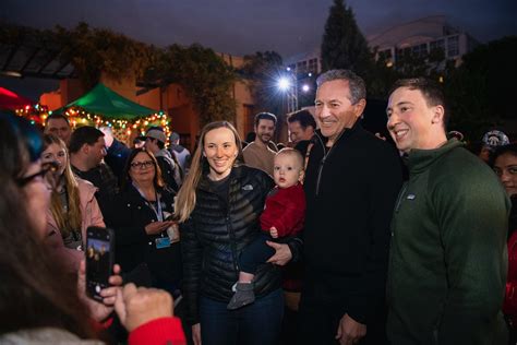 Disney Ceo Bob Igers Salary Surges 30 As Successor Search Continues