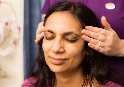Indian Head Massage Nilupul Foundation