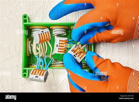 Electrical Connector Terminal Block Hi Res Stock Photography And Images Alamy