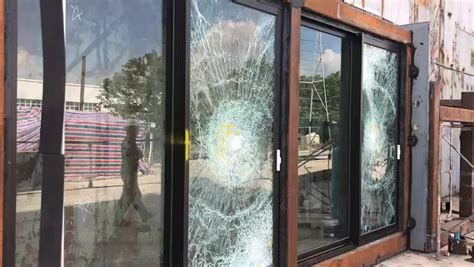 현대 U 채널 유리 난간 적층 강화 유리 난간 프레임리스 유리 발코니 난간 Buy 프레임리스 유리 발코니강화 유리 난간 프레임리스 유리 발코니현대 U 채널 유리 난간