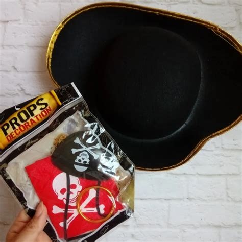 کمدا قیمت و خرید ست دزد دریایی رده سنی تا10سال رنگ مشکی وزن 100