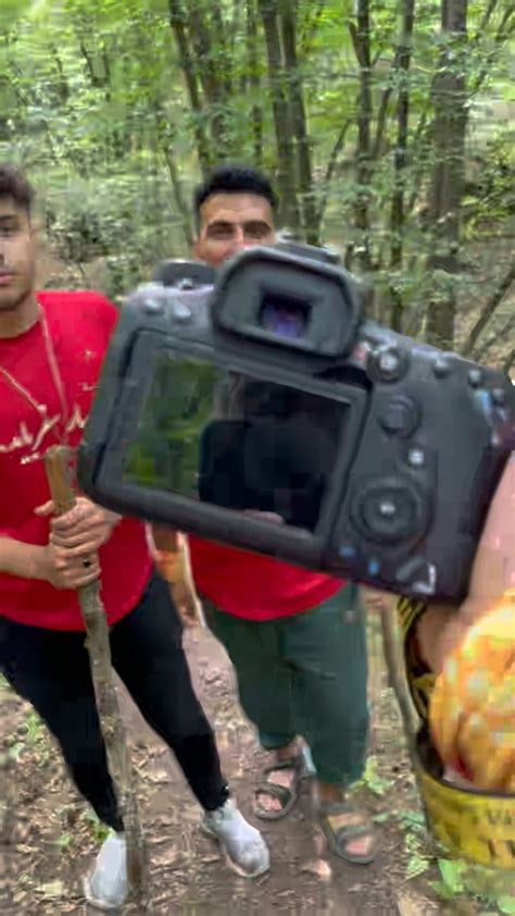 ‎عطا‌آبگون Ata Abgon‎ ‎عکاس جنگلی 😂🌳🫶🏻 عجب ژستایی میگیرن اورانگوتان