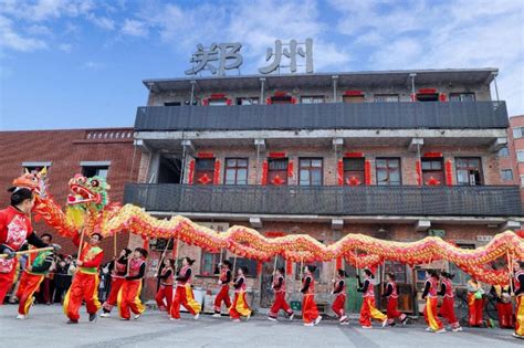 蛇年新年玩耍指南阜民里保证让你眼前一亮又一亮 产经 资讯频道