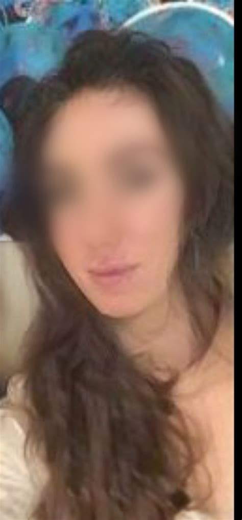 Sissy White Boi Scrolller