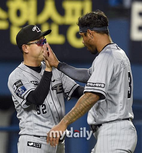 말이 씨가 됐네 윌리엄스 결승포 뒷이야기 최원호 함박웃음 여기서 홈런 하나 더 치진 않겠지 했는데 [md고척]