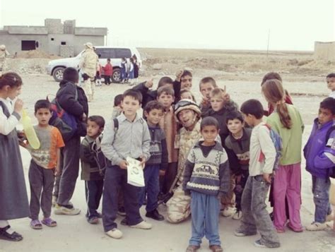 배우 손석구 이라크 자이툰분대 군복무 시절 포텐 터짐 최신순 에펨코리아