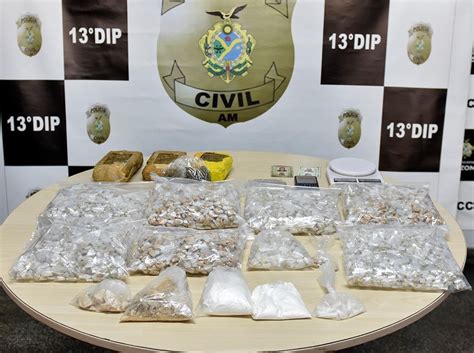 Dama Do Tráfico é Presa Com Mais De 35 Mil Trouxinhas Na Cidade De