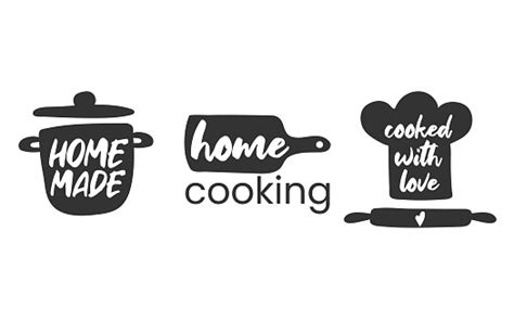 손으로 그린 간단한 부엌 문구의 세트 집에서 만든 사랑 가정 요리 사랑으로 요리 배지 라벨 및 로고 요소 베이커리 가게 쿠킹 클럽 카페 또는 가정 요리용 복고풍 기호 가정