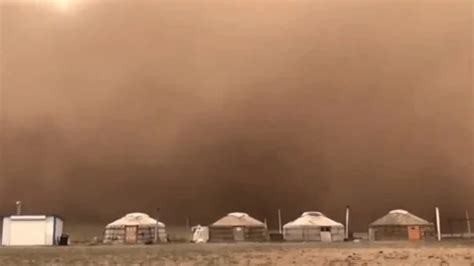 Massive Sandstorm Hits Inner Mongolia Stock Video Pond5