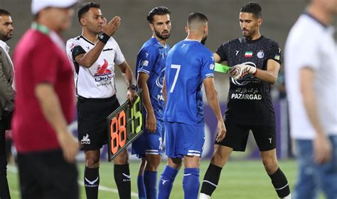 وقتی مهرداد محمدی کاپیتان استقلال شد عکس طرفداری