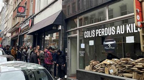 ბრიუსელში Amazon ზე შეკვეთილი გამოუყენებელი ამანათების მაღაზია გაიხსნა Bpn