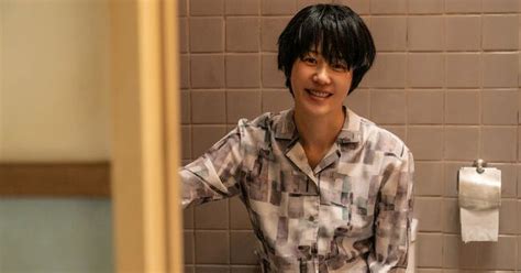 고현정 변기 위 미소 ‘마스크걸 감독 피분장 상태로 식사 감사”