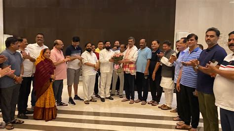 Maharashtra Political Crisis Eknath Shinde Camp Takes Battle To