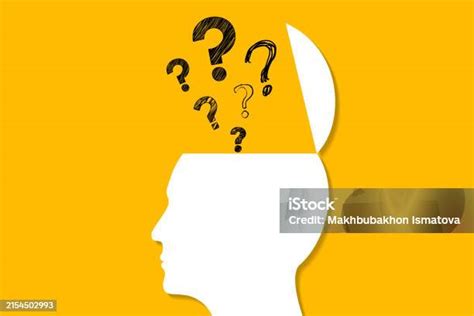 노란색 배경에 물음표가 있는 인간의 머리입니다 정신 건강 및 기억력 문제 개념에 대한 스톡 사진 및 기타 이미지 개념 건강관리와 의술 대답하기 Istock