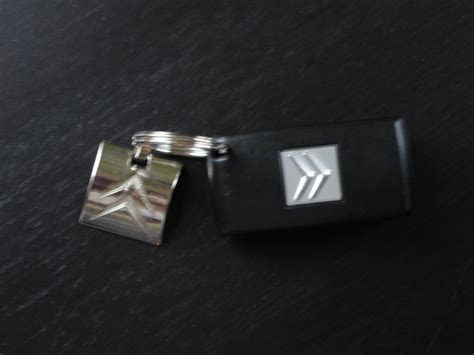 Porte Clef C4 C4 2004 2010 PlanÈte CitroËn