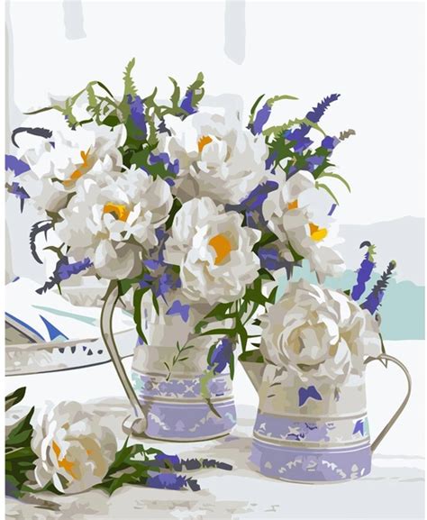 Набір для розпису за номерами з лаком та рівнем Strateg Біло блакитний букет 40х50 см Va 3640