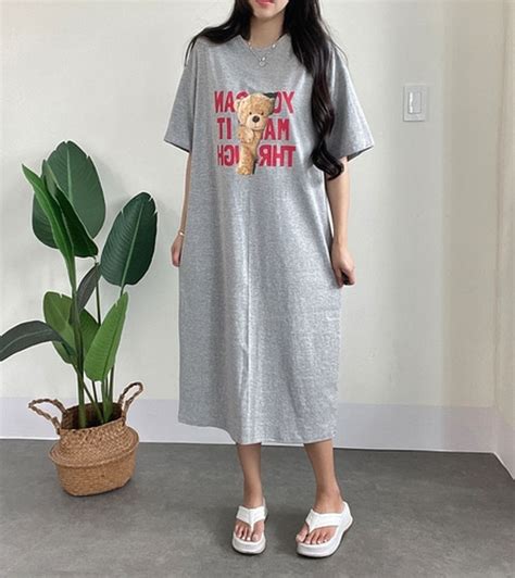 꾸안꾸 반쪽 베어 캐쥬얼 반팔 롱 원피스