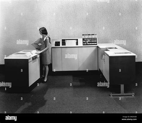 Univac Vietnam