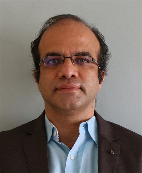 Niranjan Damle Medium