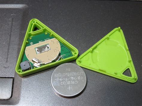 Lair Of The Multimedia Guru Bluetooth Tracking Devices Tags Key Finders