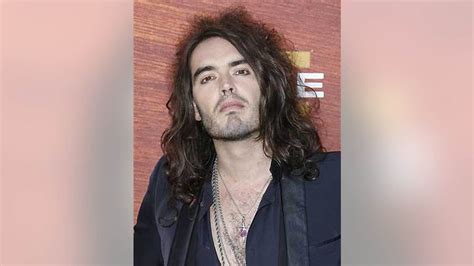 British Comedian Russell Brand To Reprise Host Role For Mtv Awards