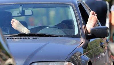 What Not To Wear When Driving A Car Motorbiscuit