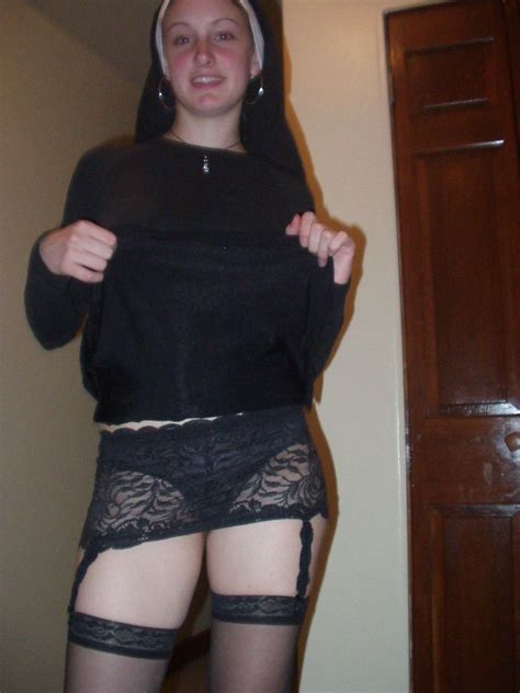 Re Sluts Archive Sets Hot Babes Of The Internet