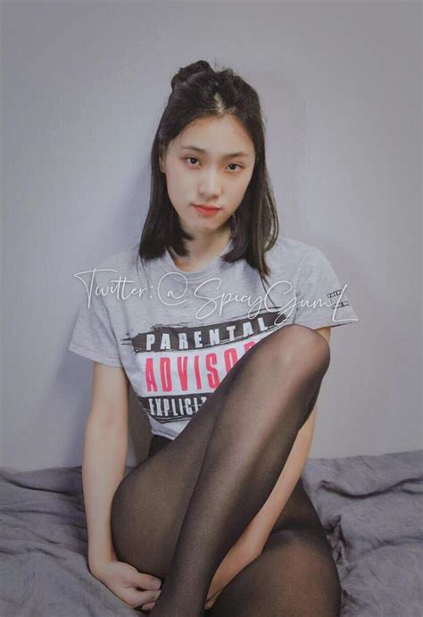 【情報】不能只有我色色之素人篇 一 場外休憩區 哈啦板 巴哈姆特