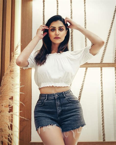 Mamta Mohandas Wallpapers