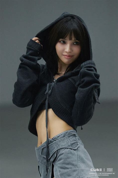 Pin Di Elise Su G Idle Soyeon Donne La Tata