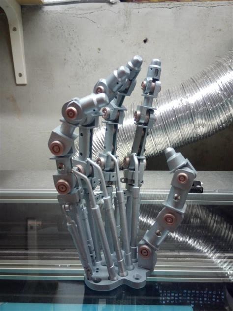 3d Printed Diy Life Size Terminator Arm Lamp・cults