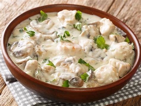 Рецепта за Пиле фрикасе Ирина от Мими Бон Апети