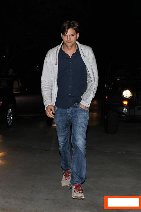 Celebrity Casual Style Ashton Kutcher