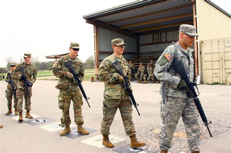 Rotc Cadets Plot Aim For Advanced Camp Article The United States Army