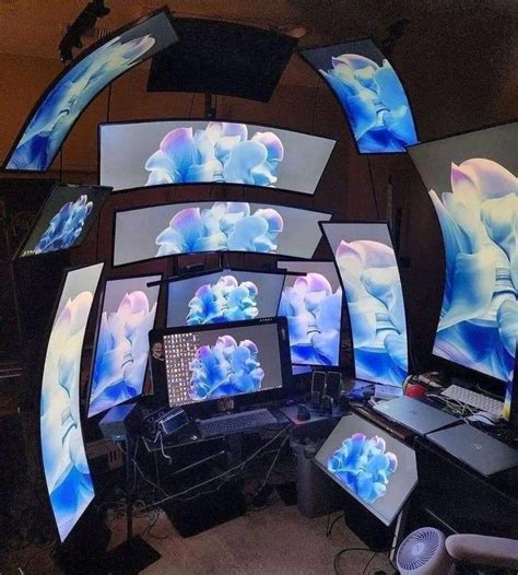 Lazy Programmer On Linkedin How Many Monitors Do You Need 🤔 😂 24 Comments