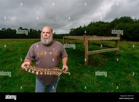 Picture By Jim Wileman 13 08 21 Derek Gow Pictured With A Sky Table
