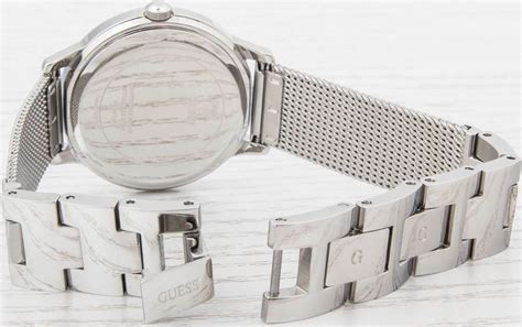 Часы Guess W0647l6 — купить наручные часы в интернет магазине по цене 12 742 руб