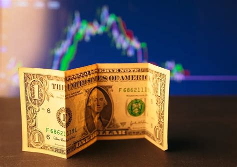 На следующей неделе наступит ключевой момент для курса доллара Сколько будет стоить рубль