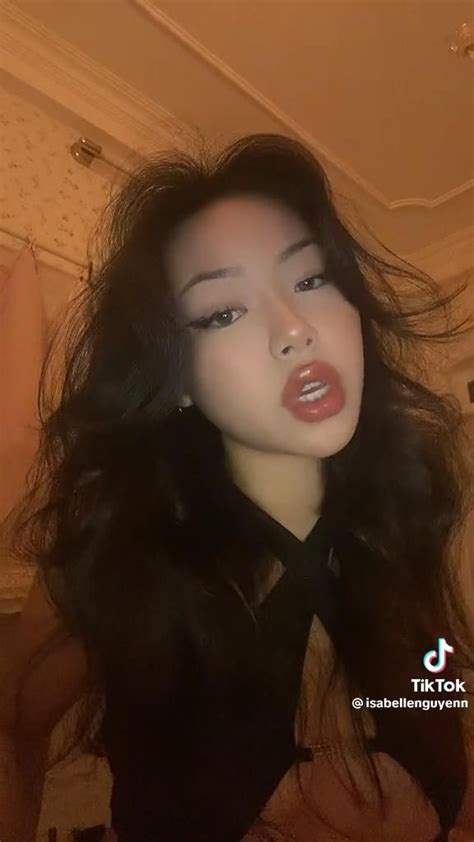 Girl Thirstraps