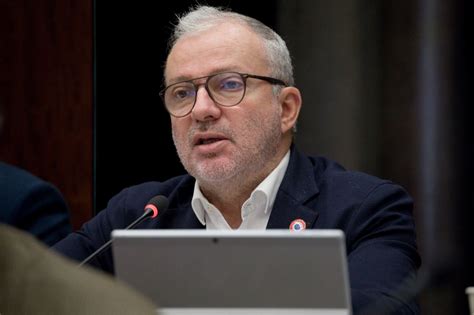 RÉgion La Majorité De Jérôme Durain Vote Un Budget De Près De 2 Milliards Deuros Pour 2026