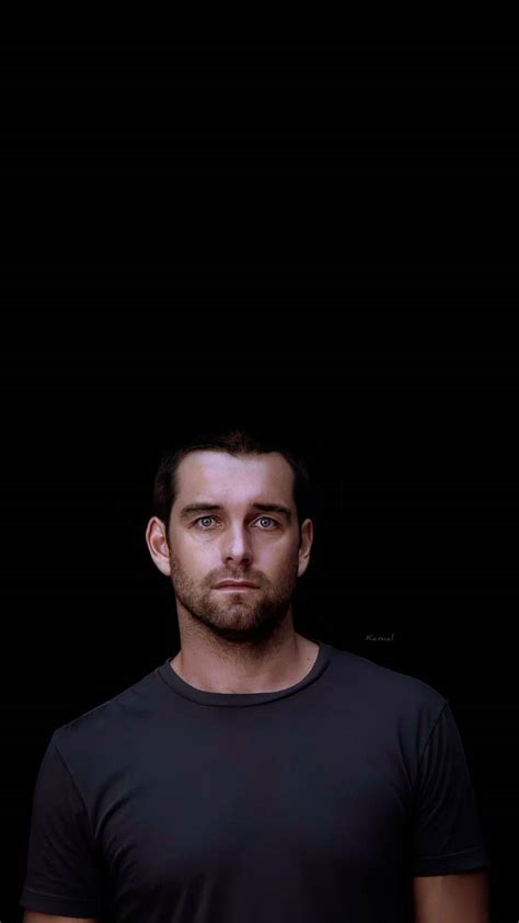 Lucas Hood Scrolller